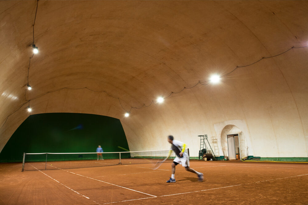 Indoor sports lighting: LED lights for sports hall, gym and swimming pool