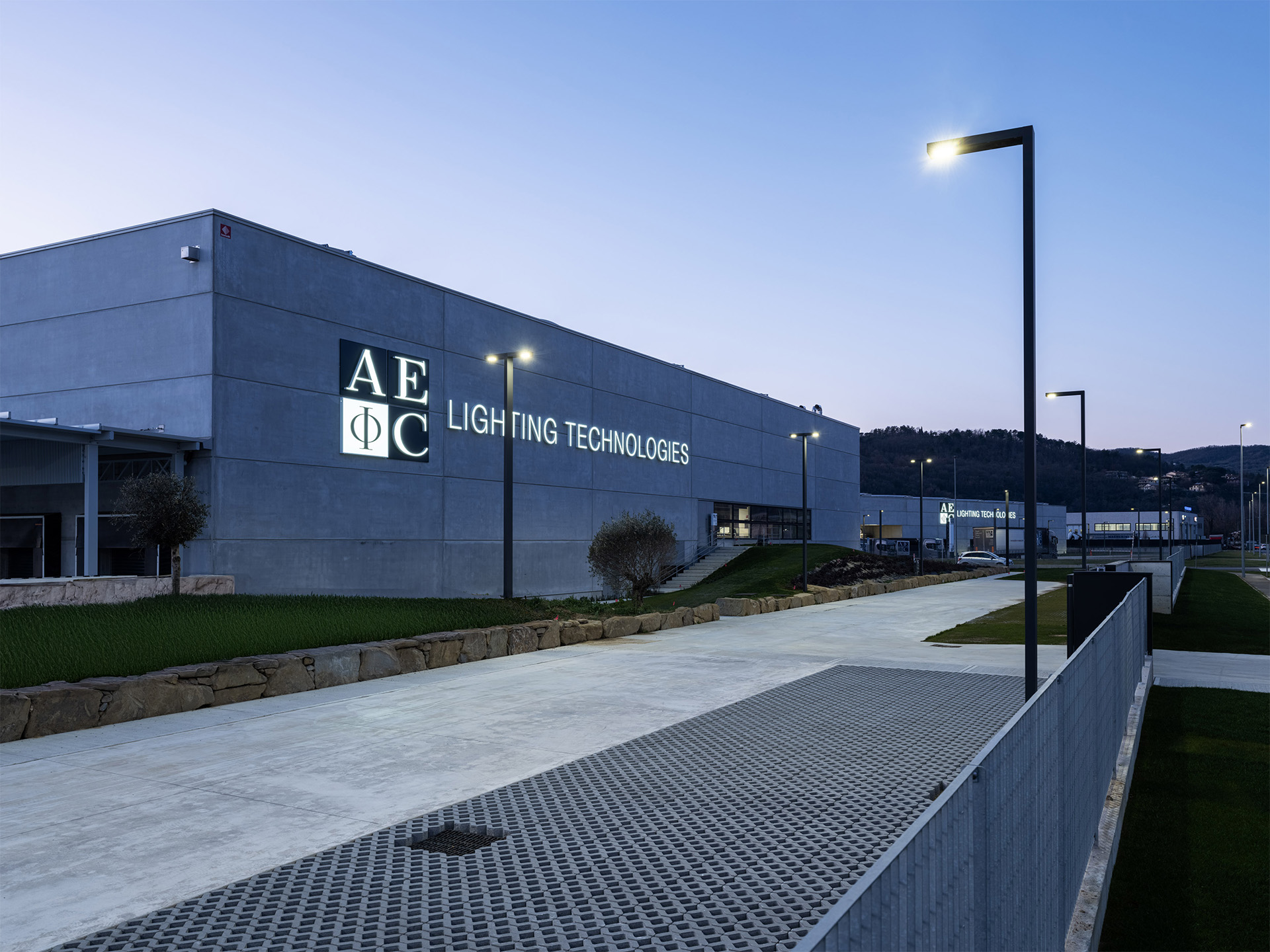 Assembly&Logisitc Center - AEC Illuminazione